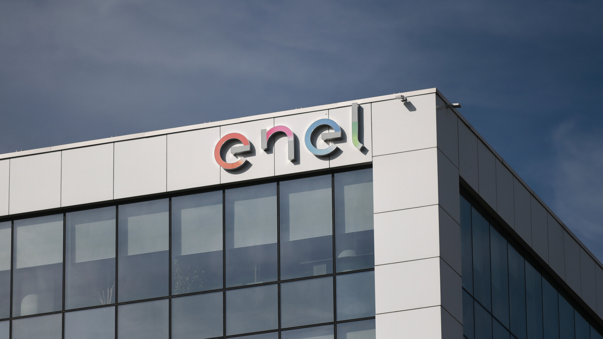 Deranjamente Enel: Numar de Telefon pentru Contact si Suport Clienti ...